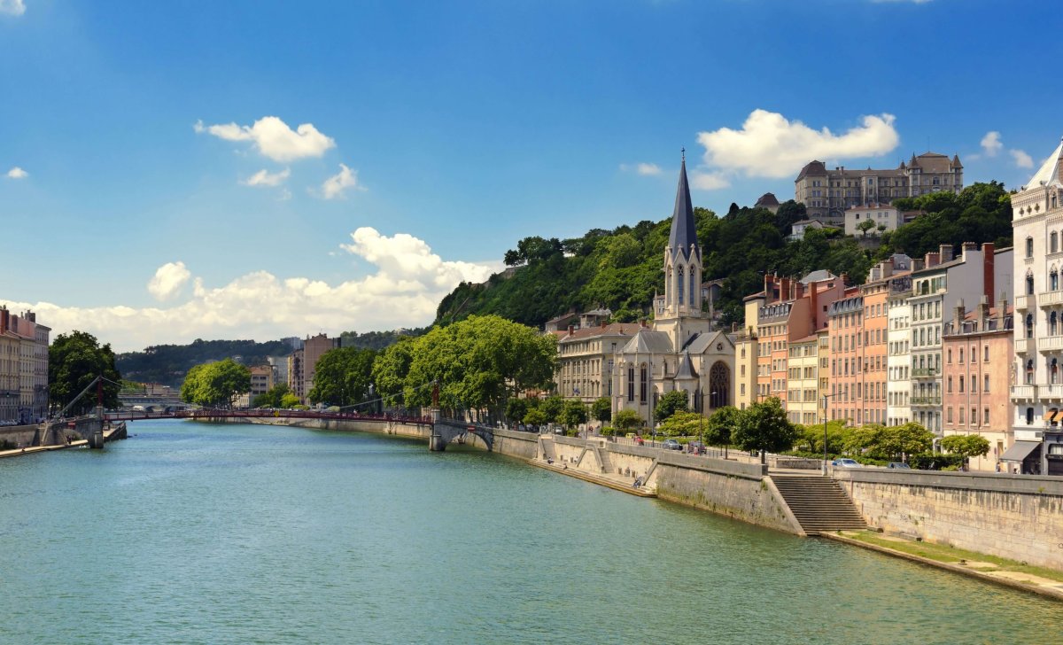 Anreise vom Flughafen Lyon (LYS) zum Zentrum