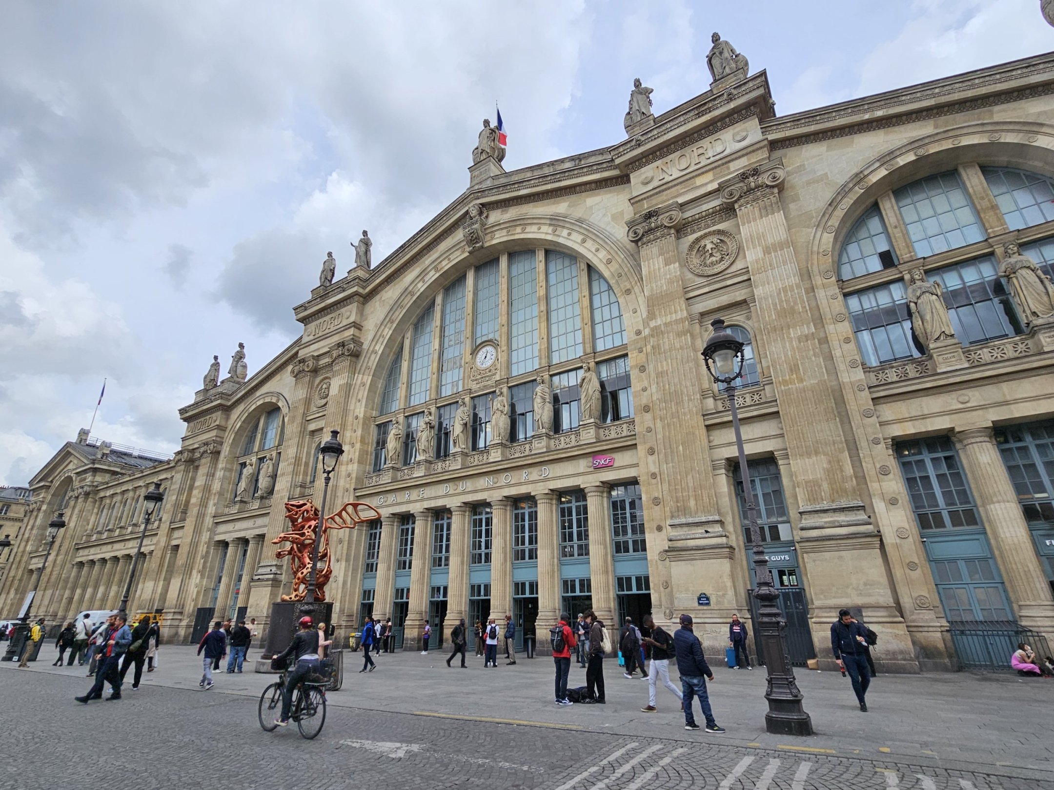 Anreise mit dem Zug nach Paris - Fahrplan & Tickets